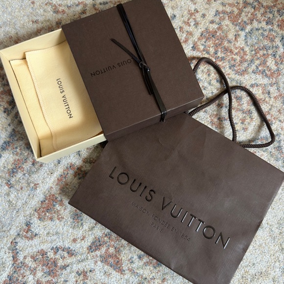 Louis Vuitton | Bags | Vintage Louis Vuitton Lv Paper Bag And Small Box ...